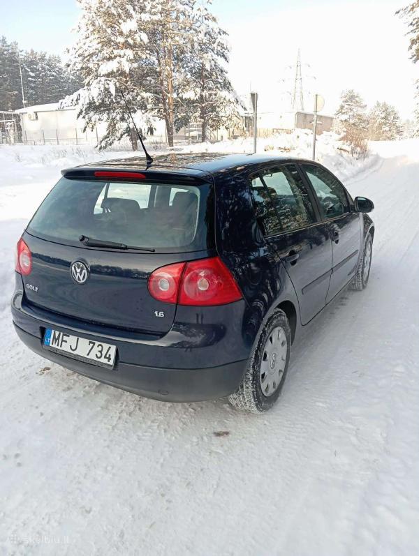 Zils Volkswagen Golf 2007 Varėna, ar dzinēja tilpumu 1.60 L un nobraukumu 211 tūkst. km par 2400 €, foto 5 vietnē AUTOMOTO.COM.LV