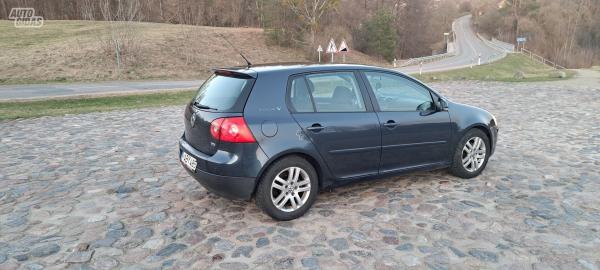 Blue Volkswagen Golf 2007 in Druskininkai, with an engine capacity of 1.90 L and mileage of 380 thousand km for 950 €, photo 7 on AUTOMOTO.COM.LV