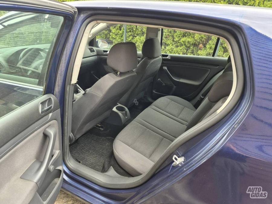 Blue Volkswagen Golf 2007 in Vilkaviskis, with an engine capacity of 1.90 L and mileage of 446 thousand km for 1450 €, photo 6 on AUTOMOTO.COM.LV
