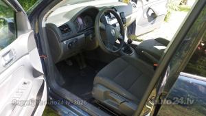 Zils Volkswagen Golf 2007 Tallina, ar dzinēja tilpumu 1.90 L un nobraukumu 295 tūkst. km par 450 €, foto 5 vietnē AUTOMOTO.COM.LV