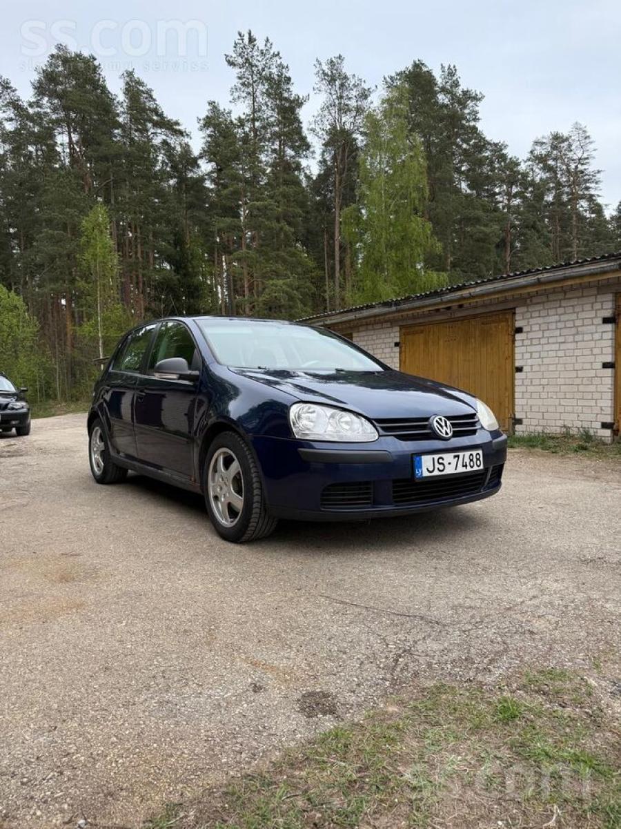 Zils Volkswagen Golf 2007 Rīga, ar dzinēja tilpumu 1.40 L un nobraukumu 390 tūkst. km par 1200 €, foto 1 vietnē AUTOMOTO.COM.LV