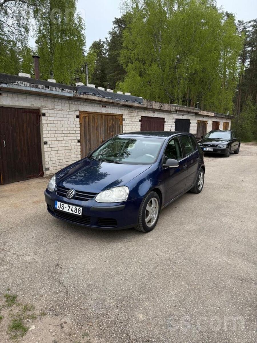 Zils Volkswagen Golf 2007 Rīga, ar dzinēja tilpumu 1.40 L un nobraukumu 390 tūkst. km par 1200 €, foto 3 vietnē AUTOMOTO.COM.LV