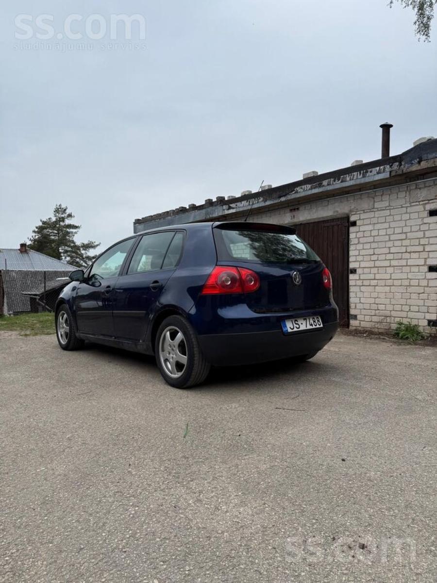 Zils Volkswagen Golf 2007 Rīga, ar dzinēja tilpumu 1.40 L un nobraukumu 390 tūkst. km par 1200 €, foto 5 vietnē AUTOMOTO.COM.LV