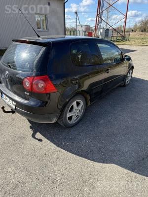 Zils Volkswagen Golf 2007 Ogre, ar dzinēja tilpumu 1.90 L un nobraukumu 348 tūkst. km par 750 €, foto 4 vietnē AUTOMOTO.COM.LV