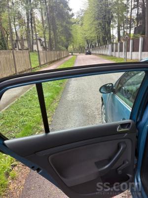 Zils Volkswagen Golf 2007 Rīga, ar dzinēja tilpumu 1.40 L un nobraukumu 173 tūkst. km par 3500 €, foto 14 vietnē AUTOMOTO.COM.LV