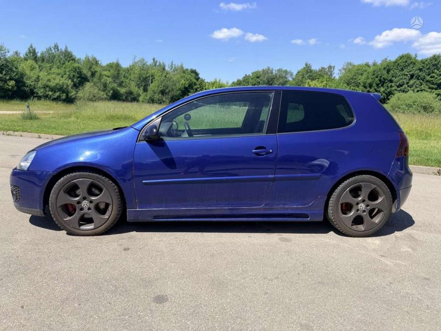 Blue Volkswagen Golf 2007 in Vilnius, with an engine capacity of 1.98 L and mileage of 330 thousand km for 3350 €, photo 4 on AUTOMOTO.COM.LV