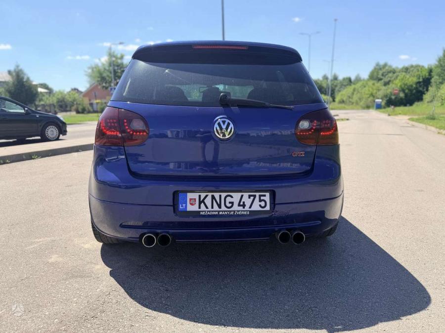 Blue Volkswagen Golf 2007 in Vilnius, with an engine capacity of 1.98 L and mileage of 330 thousand km for 3350 €, photo 6 on AUTOMOTO.COM.LV