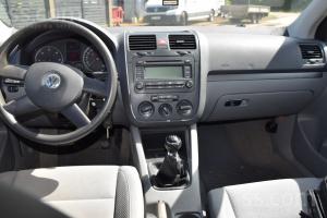 Zils Volkswagen Golf 2007 Rīga, ar dzinēja tilpumu 2.00 L un nobraukumu 210 tūkst. km par 2000 €, foto 6 vietnē AUTOMOTO.COM.LV