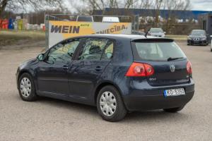 Zils Volkswagen Golf 2007 Liepāja, ar dzinēja tilpumu 1.90 L un nobraukumu 286 tūkst. km par 1900 €, foto 3 vietnē AUTOMOTO.COM.LV