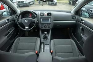 Zils Volkswagen Golf 2007 Liepāja, ar dzinēja tilpumu 1.90 L un nobraukumu 286 tūkst. km par 1900 €, foto 8 vietnē AUTOMOTO.COM.LV