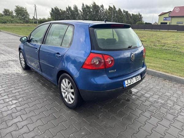 Blue Volkswagen Golf 2007 in Palanga, with an engine capacity of 1.90 L and mileage of 322 thousand km for 1300 €, photo 4 on AUTOMOTO.COM.LV