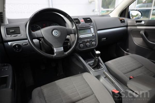 Zils Volkswagen Golf 2007 Rīga, ar dzinēja tilpumu 2.00 L un nobraukumu 0 tūkst. km par 2495 €, foto 7 vietnē AUTOMOTO.COM.LV