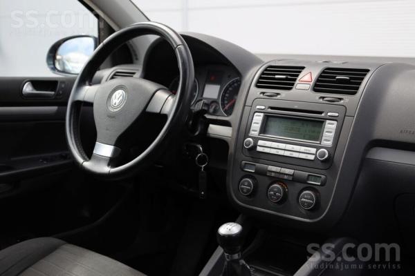 Zils Volkswagen Golf 2007 Rīga, ar dzinēja tilpumu 2.00 L un nobraukumu 0 tūkst. km par 2495 €, foto 10 vietnē AUTOMOTO.COM.LV