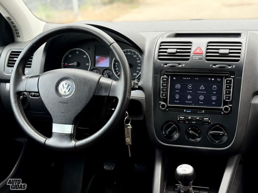 Zils Volkswagen Golf 2007 Kauņa, ar dzinēja tilpumu 1.90 L un nobraukumu 290 tūkst. km par 2500 €, foto 18 vietnē AUTOMOTO.COM.LV