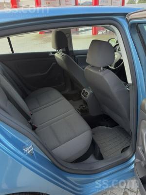 Zils Volkswagen Golf 2007 Rīga, ar dzinēja tilpumu 1.40 L un nobraukumu 202 tūkst. km par 1999 €, foto 7 vietnē AUTOMOTO.COM.LV