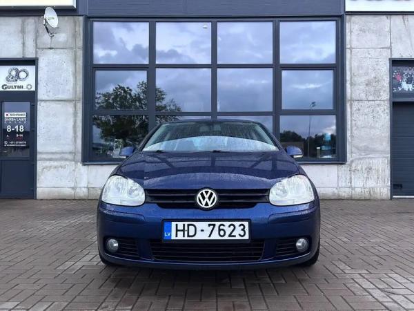 Zils Volkswagen Golf 2007 Cēsis, ar dzinēja tilpumu 1.60 L un nobraukumu 355 tūkst. km par 1850 €, foto 5 vietnē AUTOMOTO.COM.LV