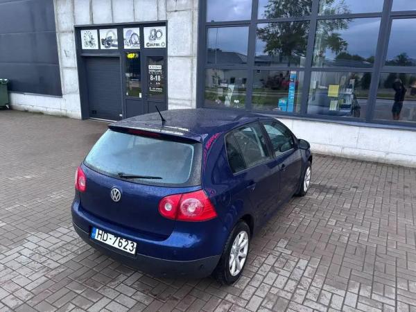 Zils Volkswagen Golf 2007 Cēsis, ar dzinēja tilpumu 1.60 L un nobraukumu 355 tūkst. km par 1850 €, foto 9 vietnē AUTOMOTO.COM.LV