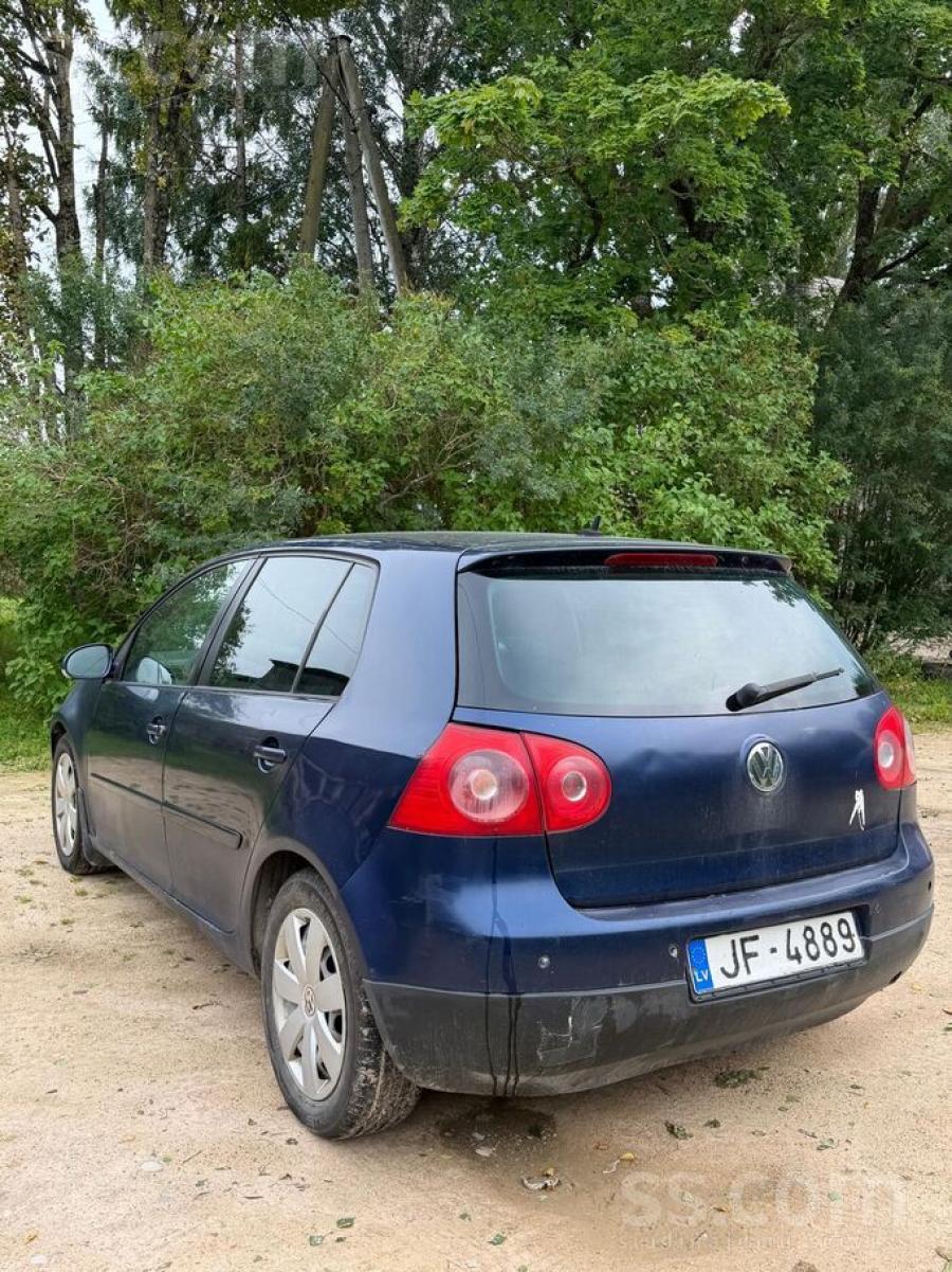 Синий Фольксваген Гольф 2007 в Рига, объемом двигателя 2.00 л и пробегом 450 тыс. км за 1200 €, фото 3 на AUTOMOTO.COM.LV