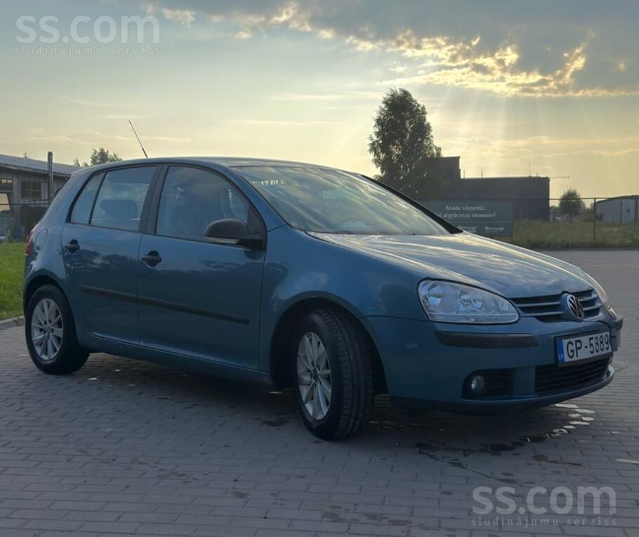 Blue Volkswagen Golf 2007 in Riga, with an engine capacity of 1.40 L and mileage of 204 thousand km for 1899 €, photo 3 on AUTOMOTO.COM.LV
