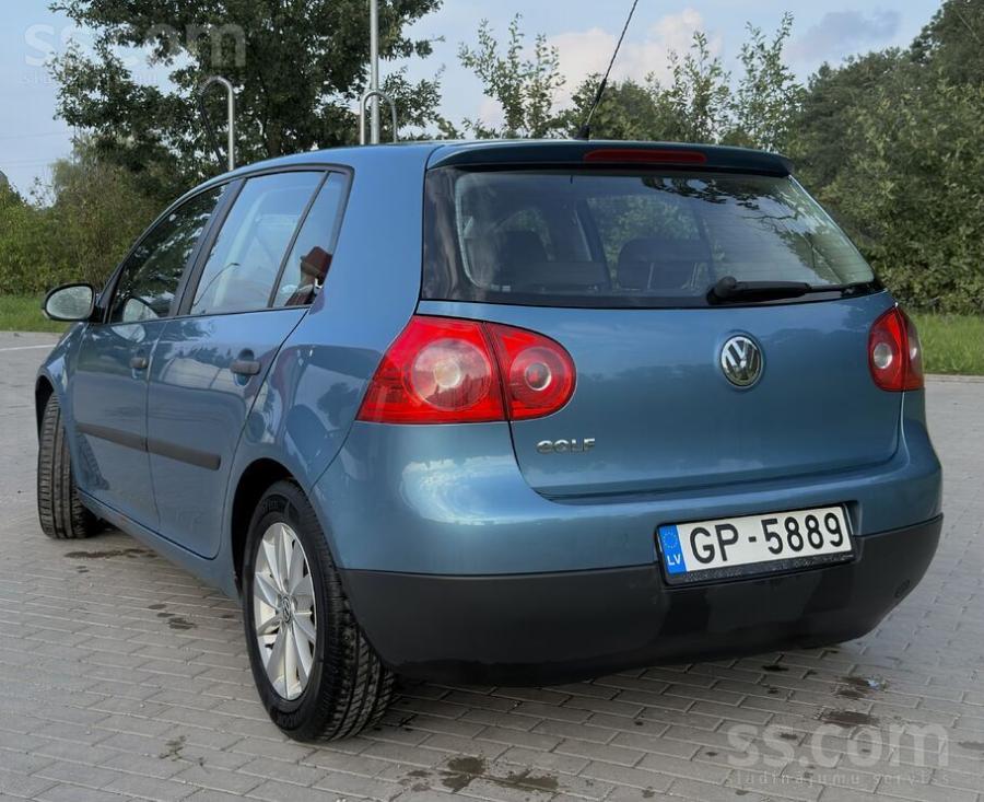 Blue Volkswagen Golf 2007 in Riga, with an engine capacity of 1.40 L and mileage of 204 thousand km for 1899 €, photo 5 on AUTOMOTO.COM.LV