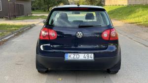 Blue Volkswagen Golf 2007 in Telschi, with an engine capacity of 1.90 L and mileage of 325 thousand km for 1850 €, photo 7 on AUTOMOTO.COM.LV