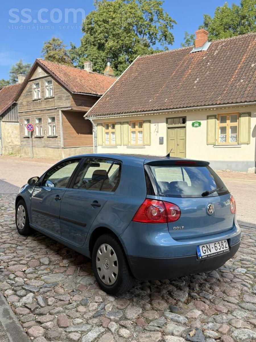 Zils Volkswagen Golf 2007 Kuldīga, ar dzinēja tilpumu 1.40 L un nobraukumu 177 tūkst. km par 1450 €, foto 3 vietnē AUTOMOTO.COM.LV