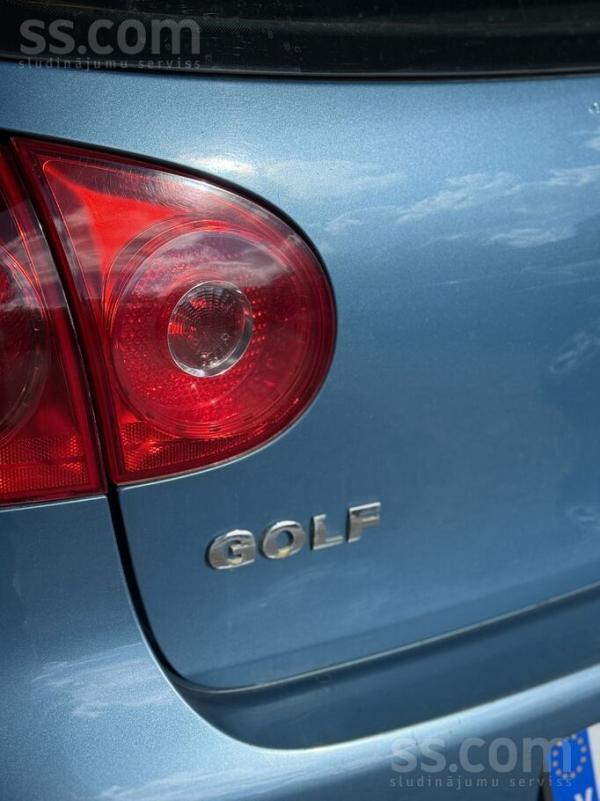 Volkswagen Golf 2007 in Kuldiga on AUTOMOTO.COM.LV Blue Volkswagen Golf 2007 in Kuldiga, with an engine capacity of 1.40 L and mileage of 177 thousand km for 1450 €, photo 6 on AUTOMOTO.COM.LV