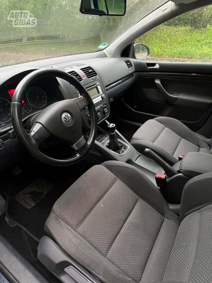Blue Volkswagen Golf 2007 in Vilnius, with an engine capacity of 1.40 L and mileage of 272 thousand km for 1200 €, photo 13 on AUTOMOTO.COM.LV