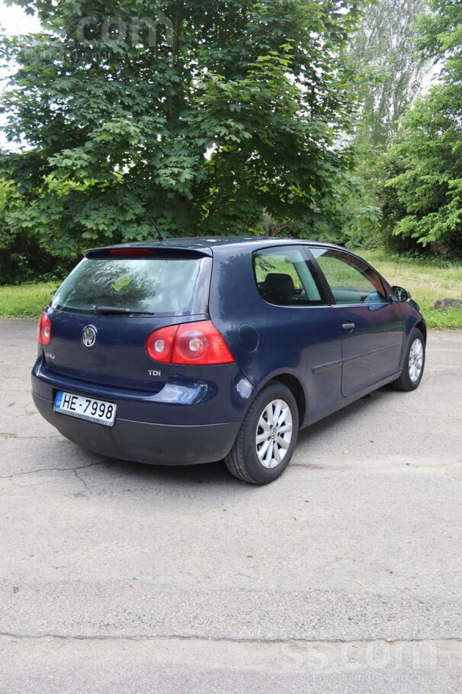 Zils Volkswagen Golf 2008 Ogre, ar dzinēja tilpumu 1.90 L un nobraukumu 296 tūkst. km par 2300 €, foto 3 vietnē AUTOMOTO.COM.LV