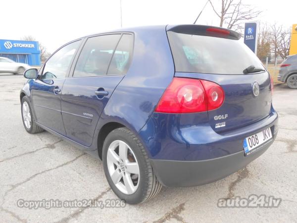 Zils Volkswagen Golf 2008 Viljandi, ar dzinēja tilpumu 2.00 L un nobraukumu 260 tūkst. km par 3990 €, foto 4 vietnē AUTOMOTO.COM.LV