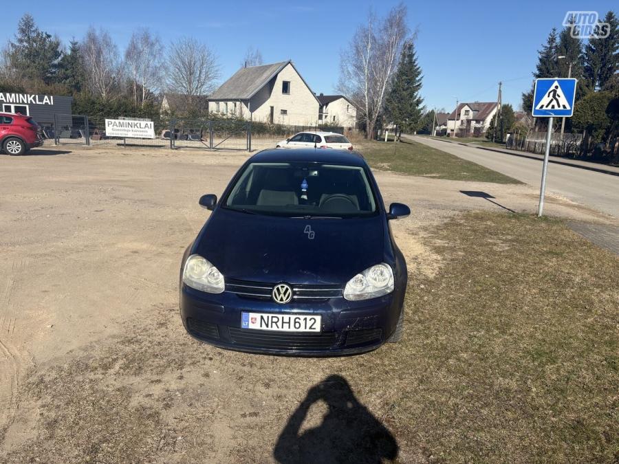 Blue Volkswagen Golf 2008 in Kelme, with an engine capacity of 1.90 L and mileage of 539 thousand km for 1050 €, photo 1 on AUTOMOTO.COM.LV