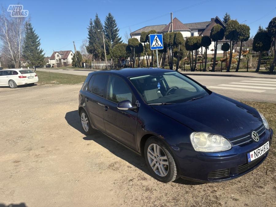 Blue Volkswagen Golf 2008 in Kelme, with an engine capacity of 1.90 L and mileage of 539 thousand km for 1050 €, photo 5 on AUTOMOTO.COM.LV