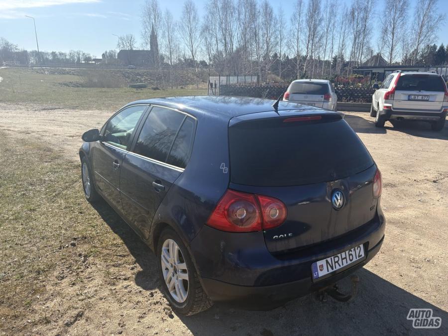 Blue Volkswagen Golf 2008 in Kelme, with an engine capacity of 1.90 L and mileage of 539 thousand km for 1050 €, photo 6 on AUTOMOTO.COM.LV