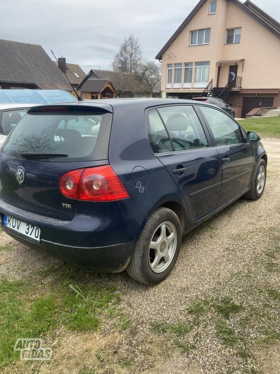 Zils Volkswagen Golf 2008 Trakai, ar dzinēja tilpumu 1.90 L un nobraukumu 420 tūkst. km par 1300 €, foto 5 vietnē AUTOMOTO.COM.LV