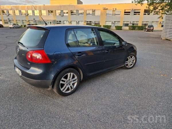 Blue Volkswagen Golf 2008 in Riga, with an engine capacity of 1.90 L and mileage of 265 thousand km for 2100 €, photo 5 on AUTOMOTO.COM.LV