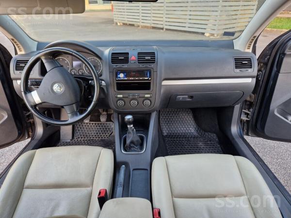 Blue Volkswagen Golf 2008 in Riga, with an engine capacity of 1.90 L and mileage of 265 thousand km for 2100 €, photo 8 on AUTOMOTO.COM.LV