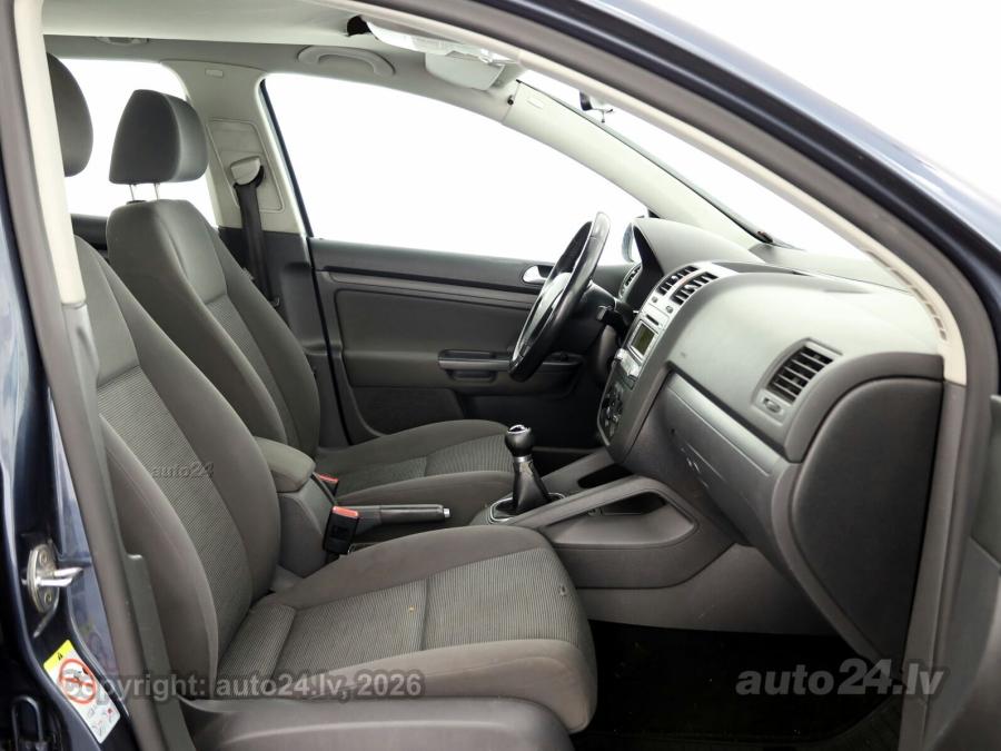 Zils Volkswagen Golf 2008 Tallina, ar dzinēja tilpumu 1.40 L un nobraukumu 259 tūkst. km par 999 €, foto 7 vietnē AUTOMOTO.COM.LV