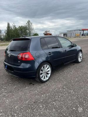Blue Volkswagen Golf 2008 in Vilnius, with an engine capacity of 2.00 L and mileage of 374 thousand km for 2200 €, photo  on AUTOMOTO.COM.LV