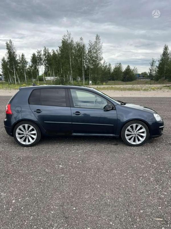 Zils Volkswagen Golf 2008 Viļņa, ar dzinēja tilpumu 2.00 L un nobraukumu 374 tūkst. km par 2200 €, foto 2 vietnē AUTOMOTO.COM.LV