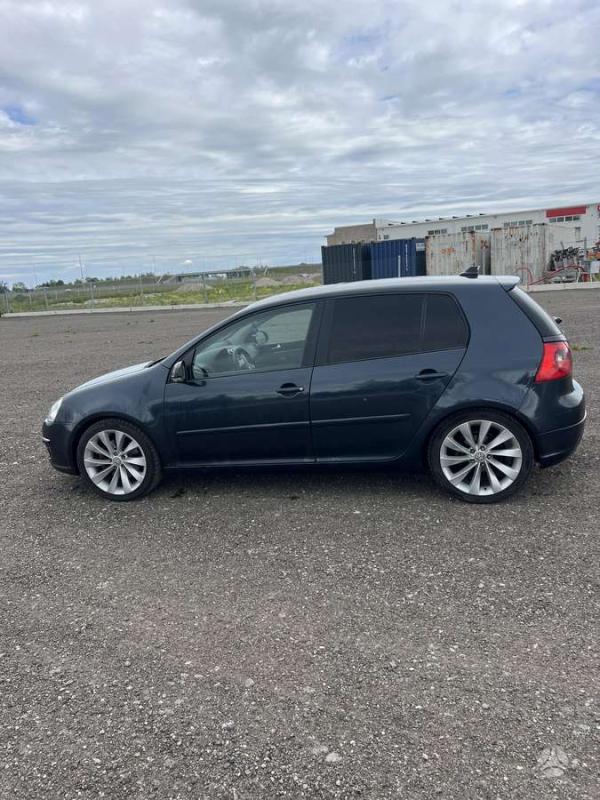 Zils Volkswagen Golf 2008 Viļņa, ar dzinēja tilpumu 2.00 L un nobraukumu 374 tūkst. km par 2200 €, foto 9 vietnē AUTOMOTO.COM.LV