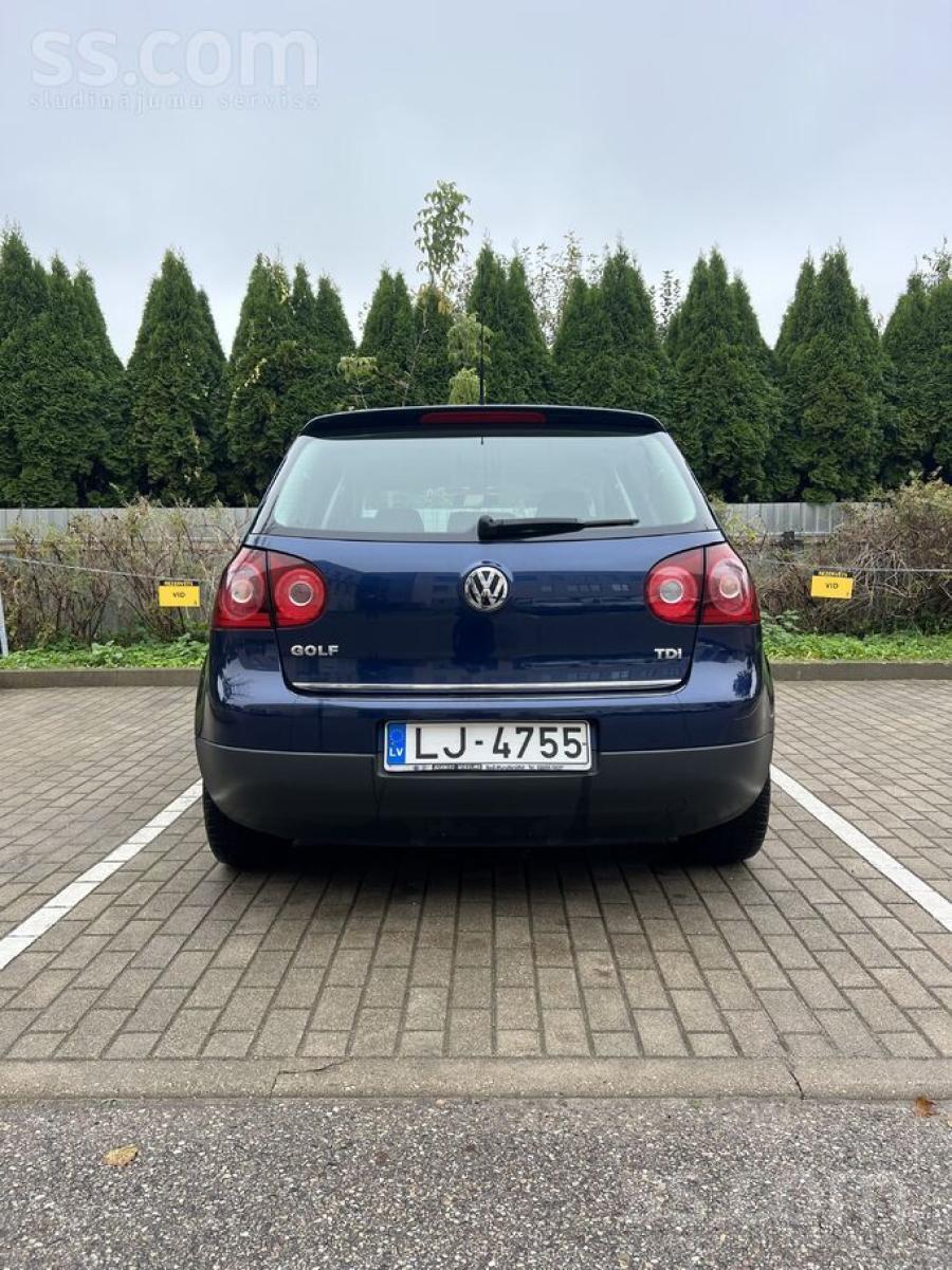 Zils Volkswagen Golf 2008 Jelgava, ar dzinēja tilpumu 2.00 L un nobraukumu 340 tūkst. km par 2200 €, foto 5 vietnē AUTOMOTO.COM.LV