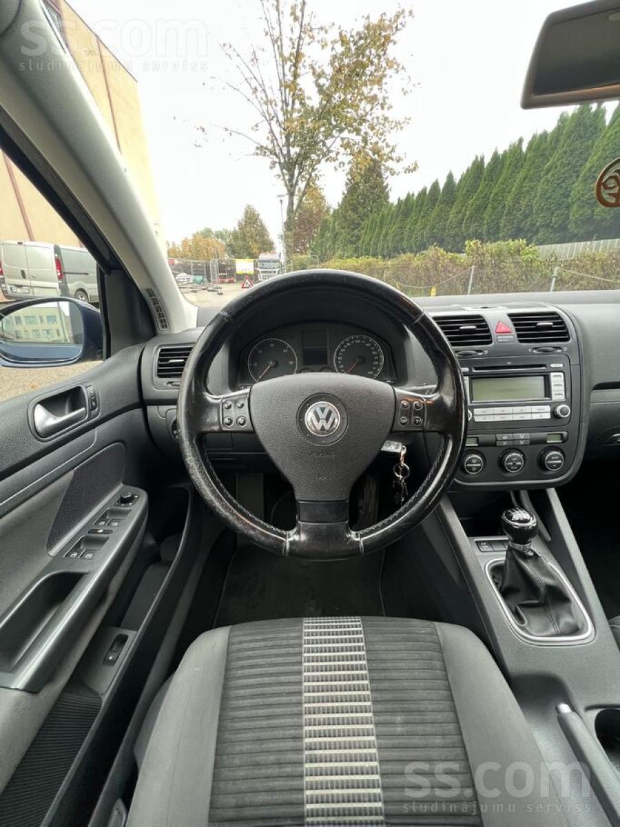 Zils Volkswagen Golf 2008 Jelgava, ar dzinēja tilpumu 2.00 L un nobraukumu 340 tūkst. km par 2200 €, foto 8 vietnē AUTOMOTO.COM.LV