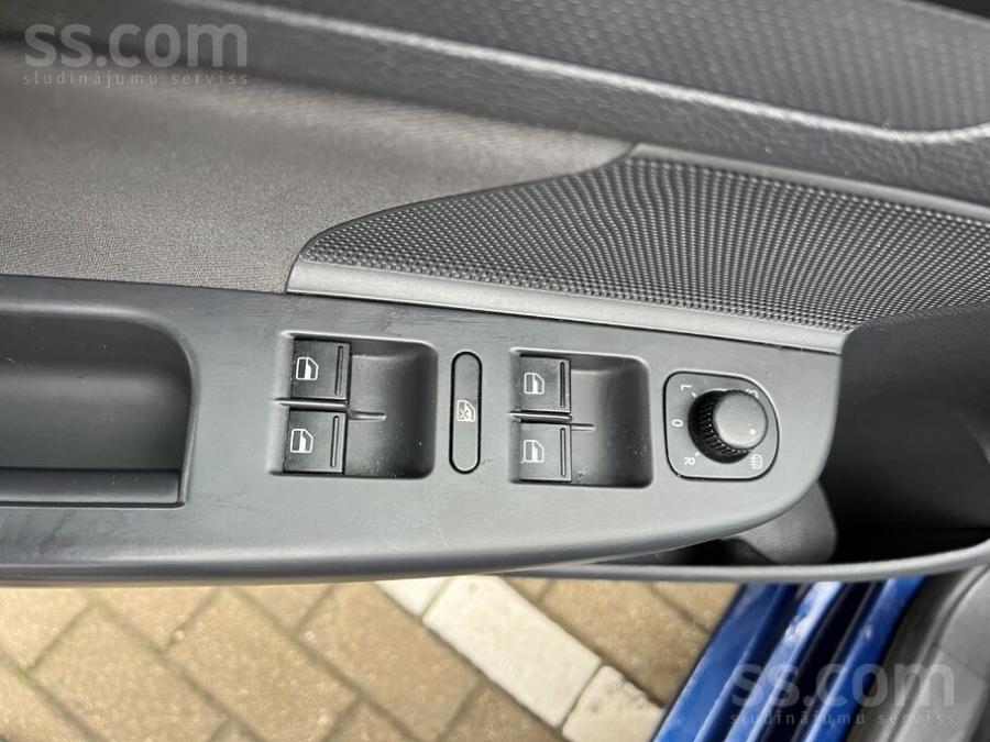 Zils Volkswagen Golf 2008 Jelgava, ar dzinēja tilpumu 2.00 L un nobraukumu 340 tūkst. km par 2200 €, foto 11 vietnē AUTOMOTO.COM.LV