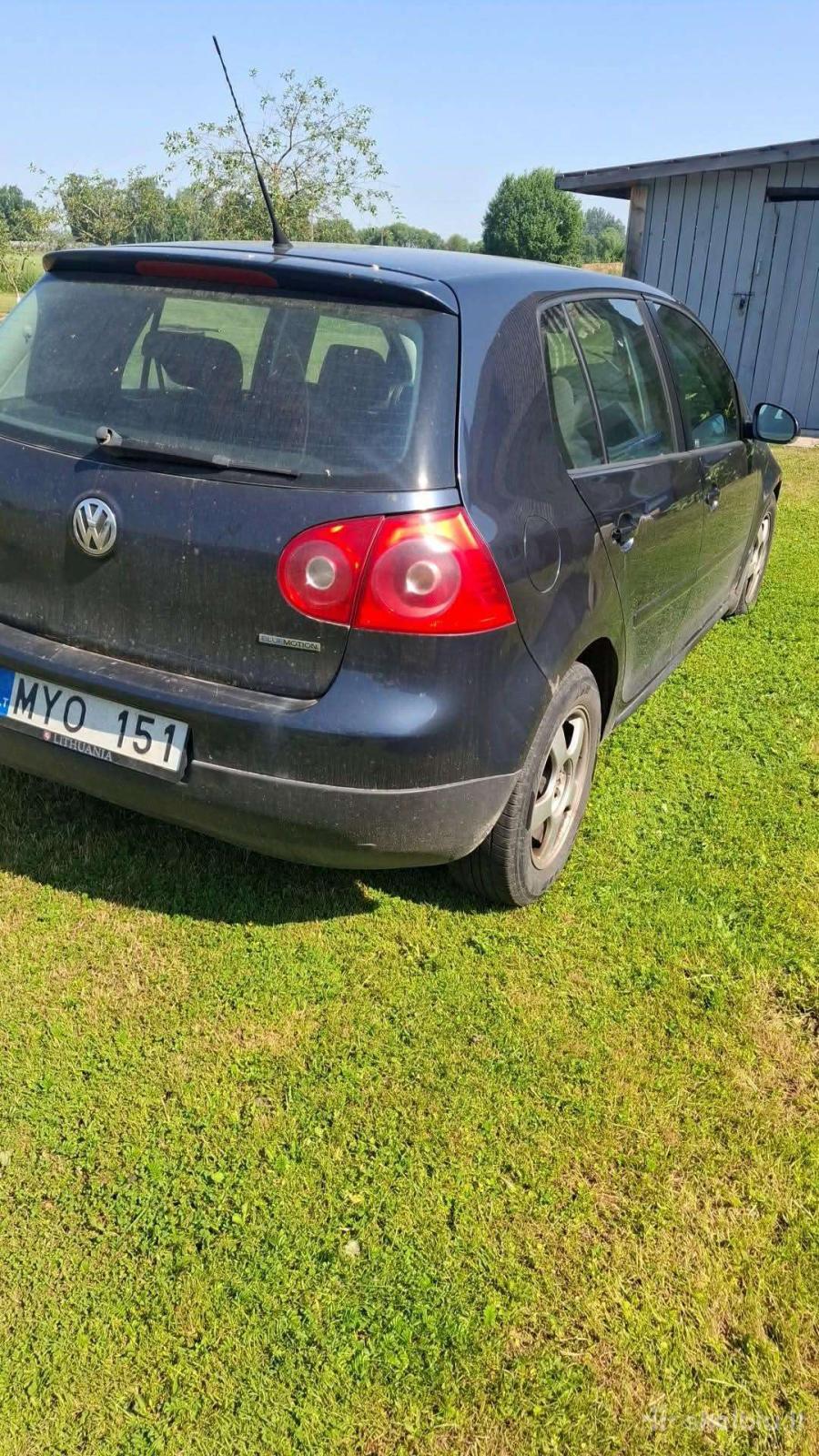 Blue Volkswagen Golf 2008 in Marijampole, with an engine capacity of 1.90 L and mileage of 332 thousand km for 900 €, photo 3 on AUTOMOTO.COM.LV
