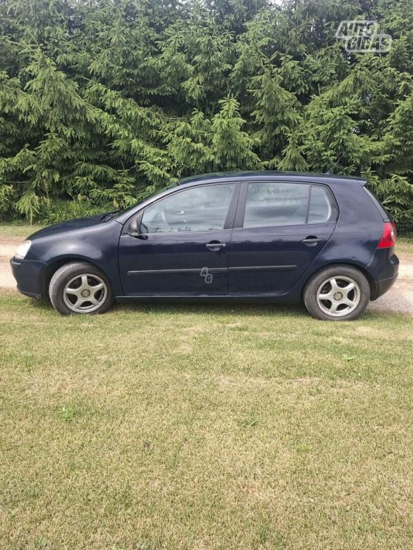 Blue Volkswagen Golf 2008 in Elektrenai, with an engine capacity of 1.90 L and mileage of 412 thousand km for 1000 €, photo 3 on AUTOMOTO.COM.LV