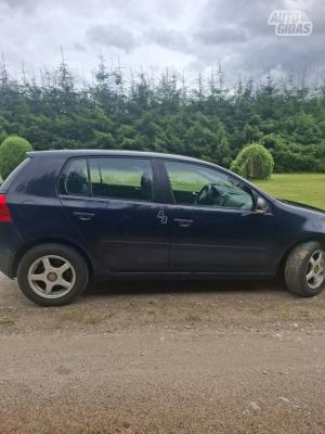 Blue Volkswagen Golf 2008 in Elektrenai, with an engine capacity of 1.90 L and mileage of 412 thousand km for 1000 €, photo 8 on AUTOMOTO.COM.LV