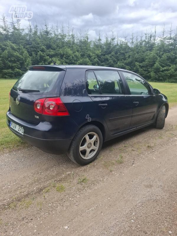 Blue Volkswagen Golf 2008 in Elektrenai, with an engine capacity of 1.90 L and mileage of 412 thousand km for 1000 €, photo 8 on AUTOMOTO.COM.LV
