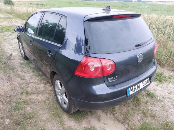 Blue Volkswagen Golf 2008 in Alytus, with an engine capacity of 1.39 L and mileage of 249 thousand km for 3200 €, photo 9 on AUTOMOTO.COM.LV