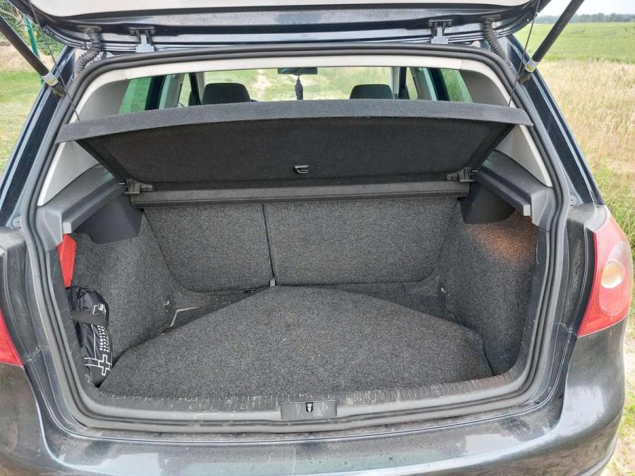 Blue Volkswagen Golf 2008 in Alytus, with an engine capacity of 1.39 L and mileage of 249 thousand km for 3200 €, photo 17 on AUTOMOTO.COM.LV