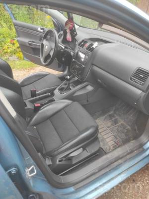 Zils Volkswagen Golf 2008 Limbaži, ar dzinēja tilpumu 1.90 L un nobraukumu 345 tūkst. km par 550 €, foto 4 vietnē AUTOMOTO.COM.LV
